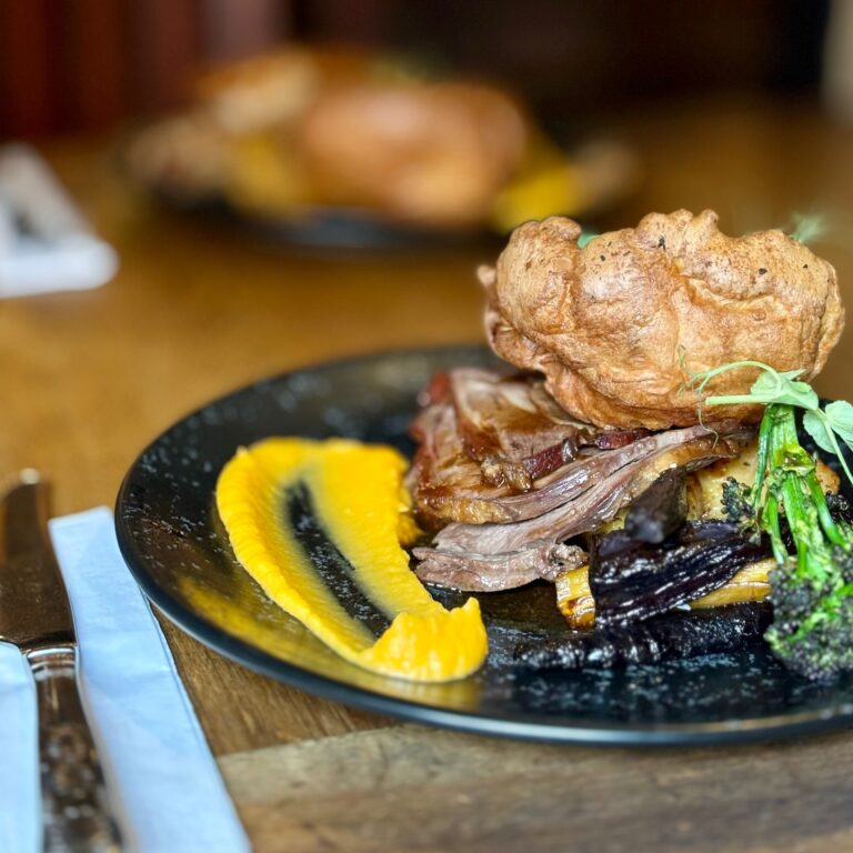 The New Inn Salisbury - Cathedral View Pub Garden